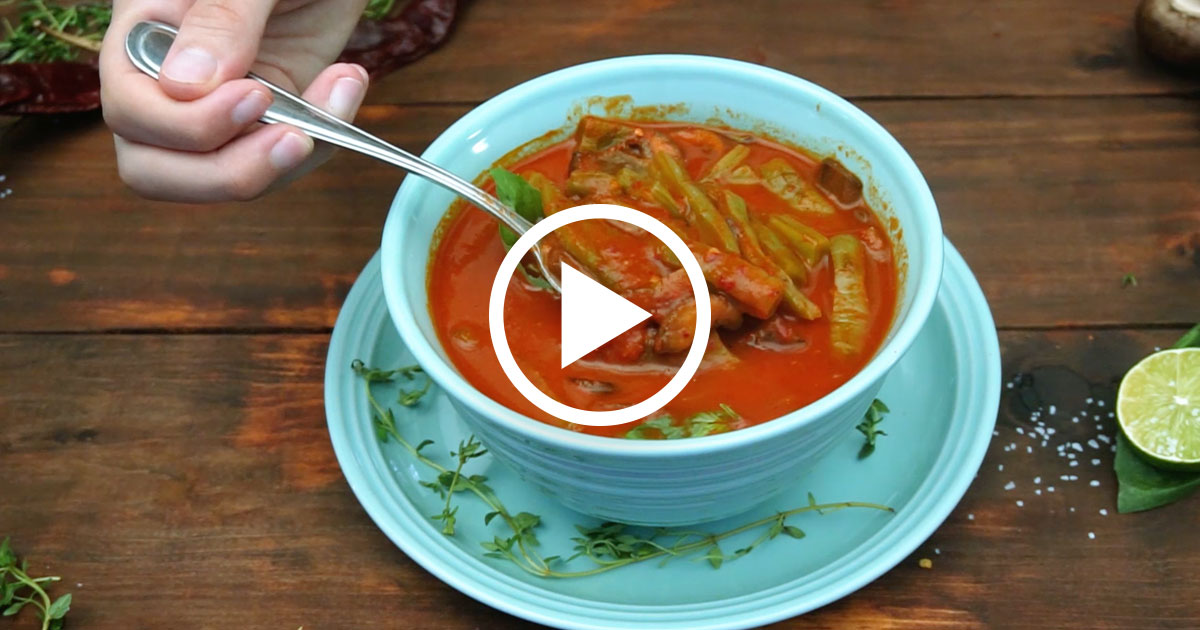 Práctica y deliciosa sopa de nopales | Love Veg